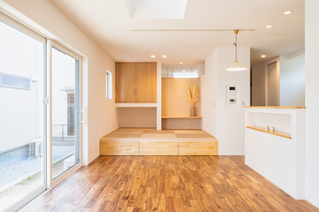 施工実績 - 玄関からすぐLDKにつながる家／家事ラク動線を大切にしたい人へ - cocochi｜ココチ：心地よさを追求した住宅ブランド